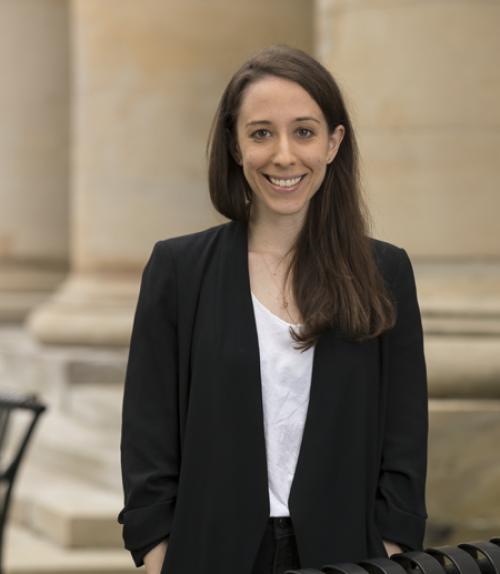 Alumna combines artistic side, technology skills for television career